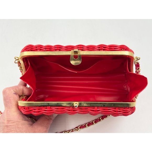 Red Vintage Purse | Bags | Red Woven Hard Shell Crossbody Bag W44 Chain ...